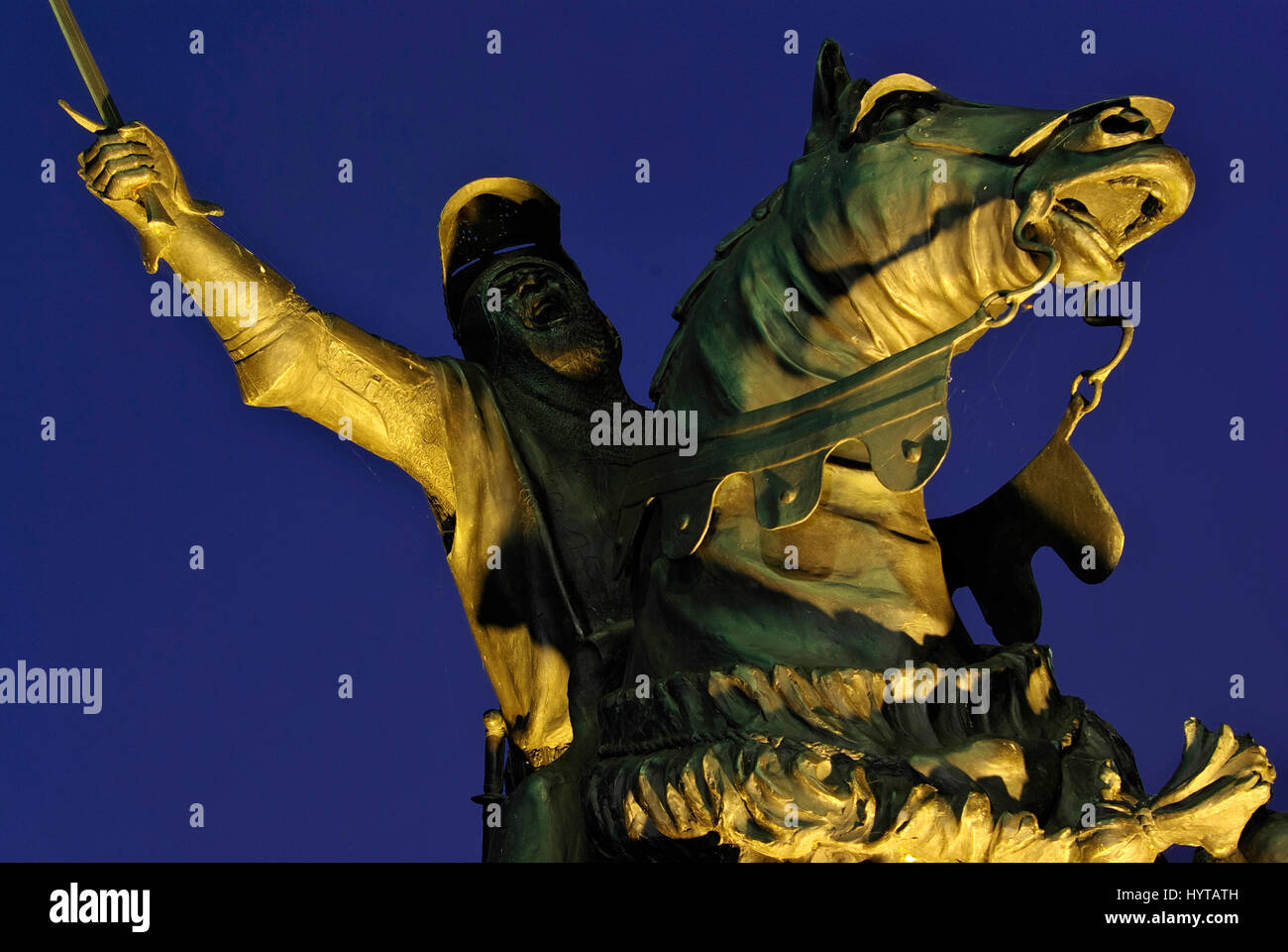 Owain Glydwr Statue Corwen, North, East, Wales Stock Photo - Alamy