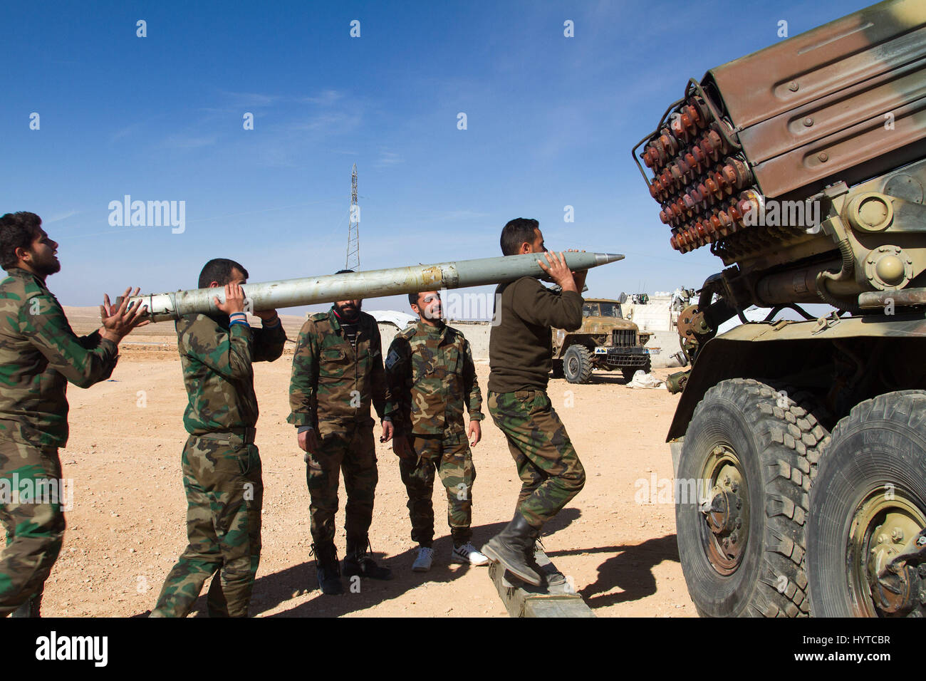 Rocket launcher hi-res stock photography and images - Alamy