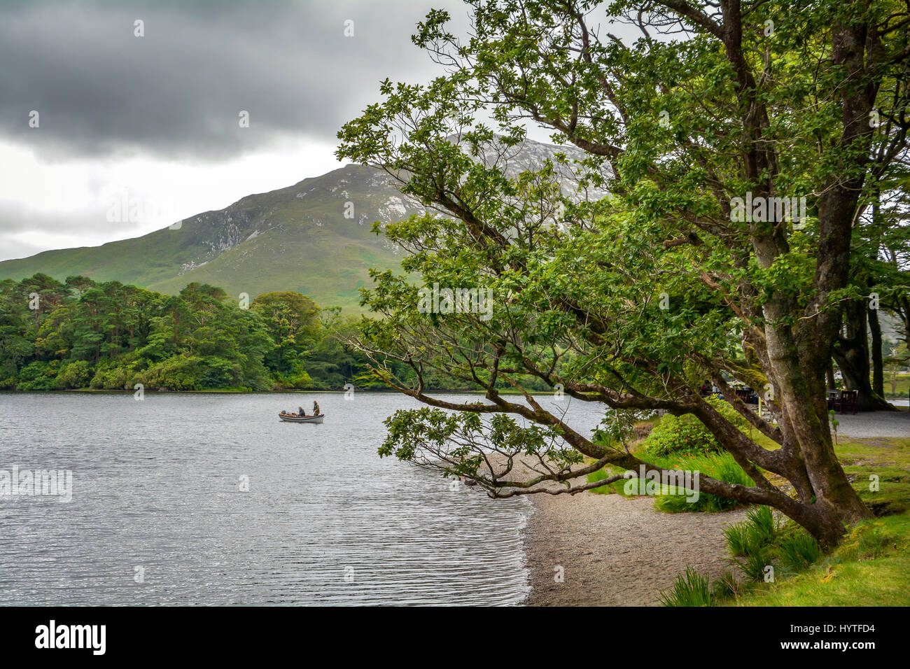 Kylemore abbey and kylemore lake hi-res stock photography and images ...