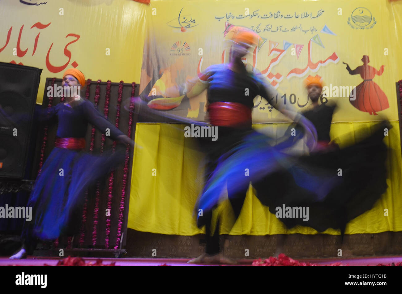 Lahore, Pakistan. 07th Apr, 2017. Pakistani artists perform a Sufi ...