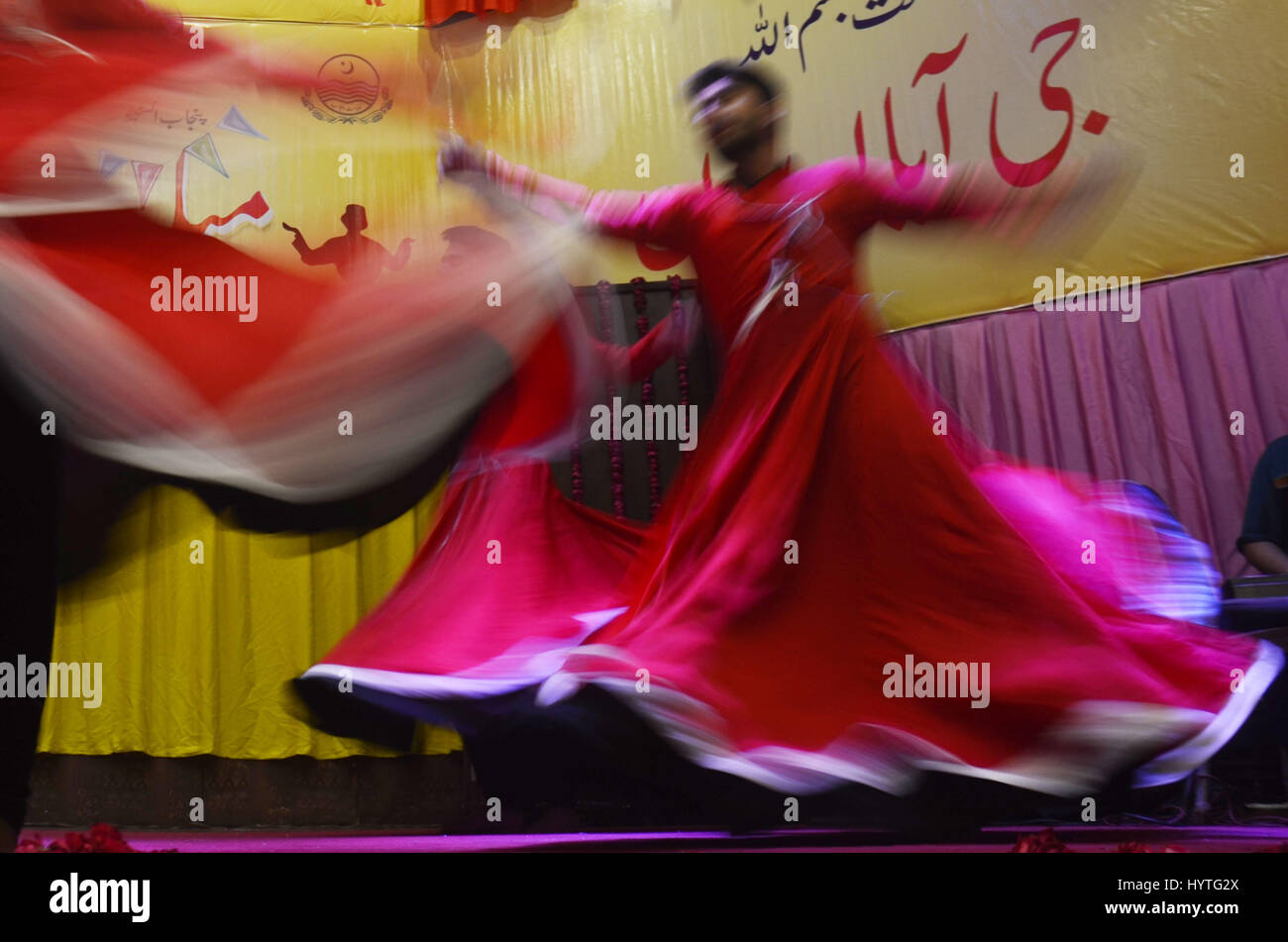Lahore, Pakistan. 07th Apr, 2017. Pakistani artists perform a Sufi ...