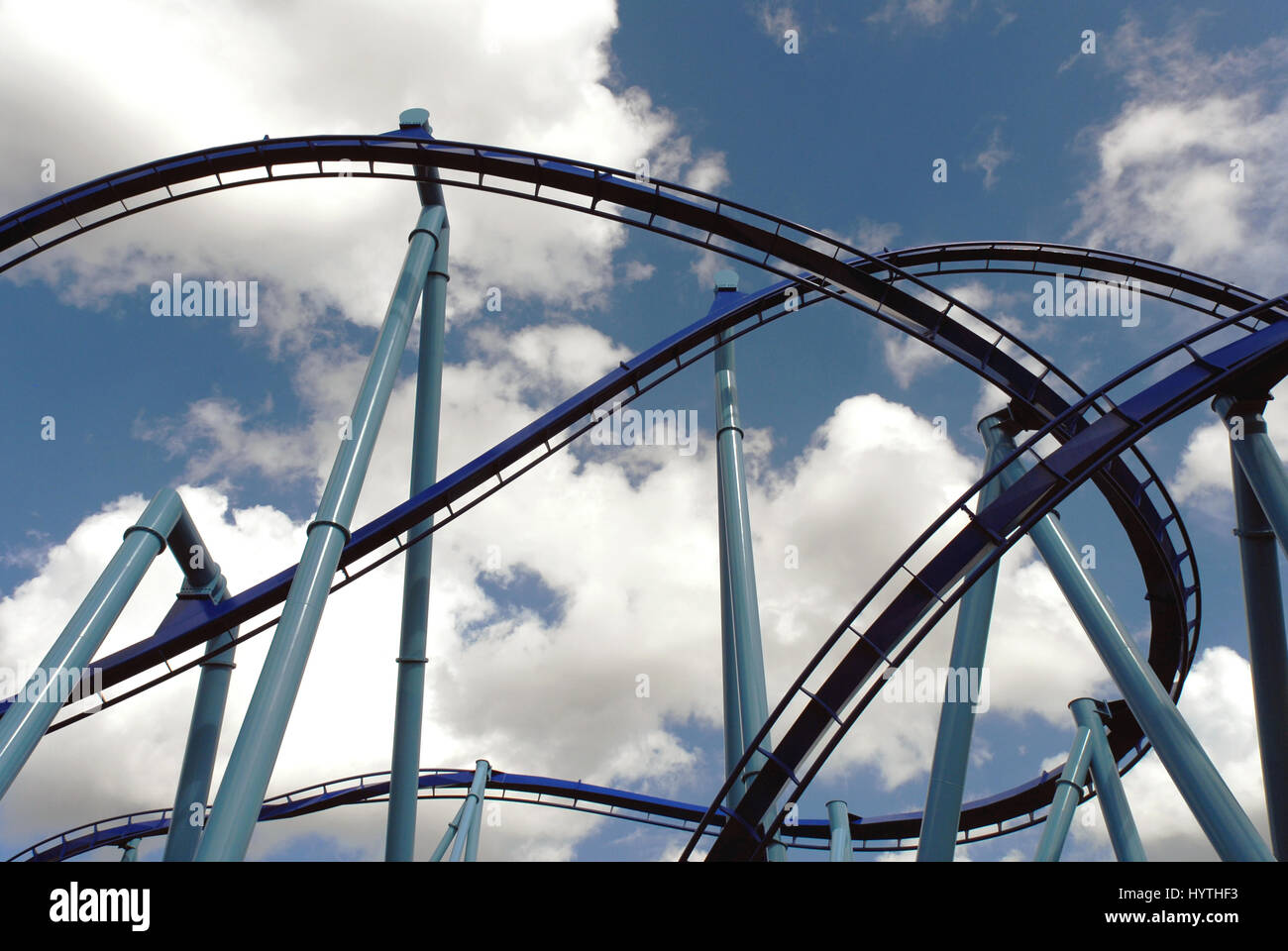 Six flags theme park hi-res stock photography and images - Alamy
