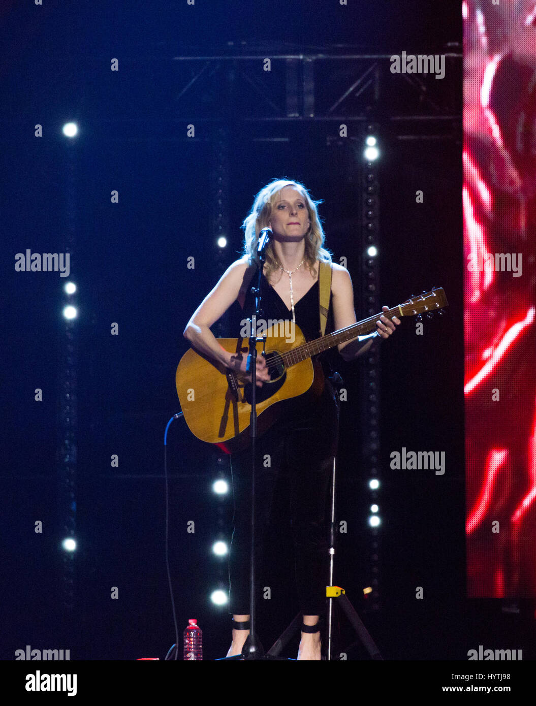 Sarah downie hi-res stock photography and images - Alamy