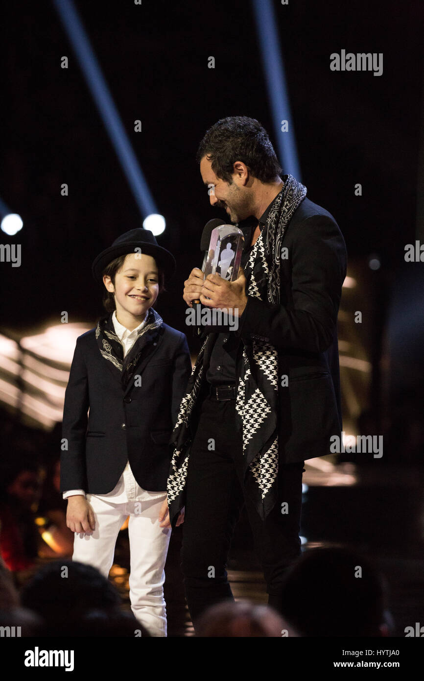 Leonard Cohen's son Adam, and grandson Cassius accept the Album of the ...