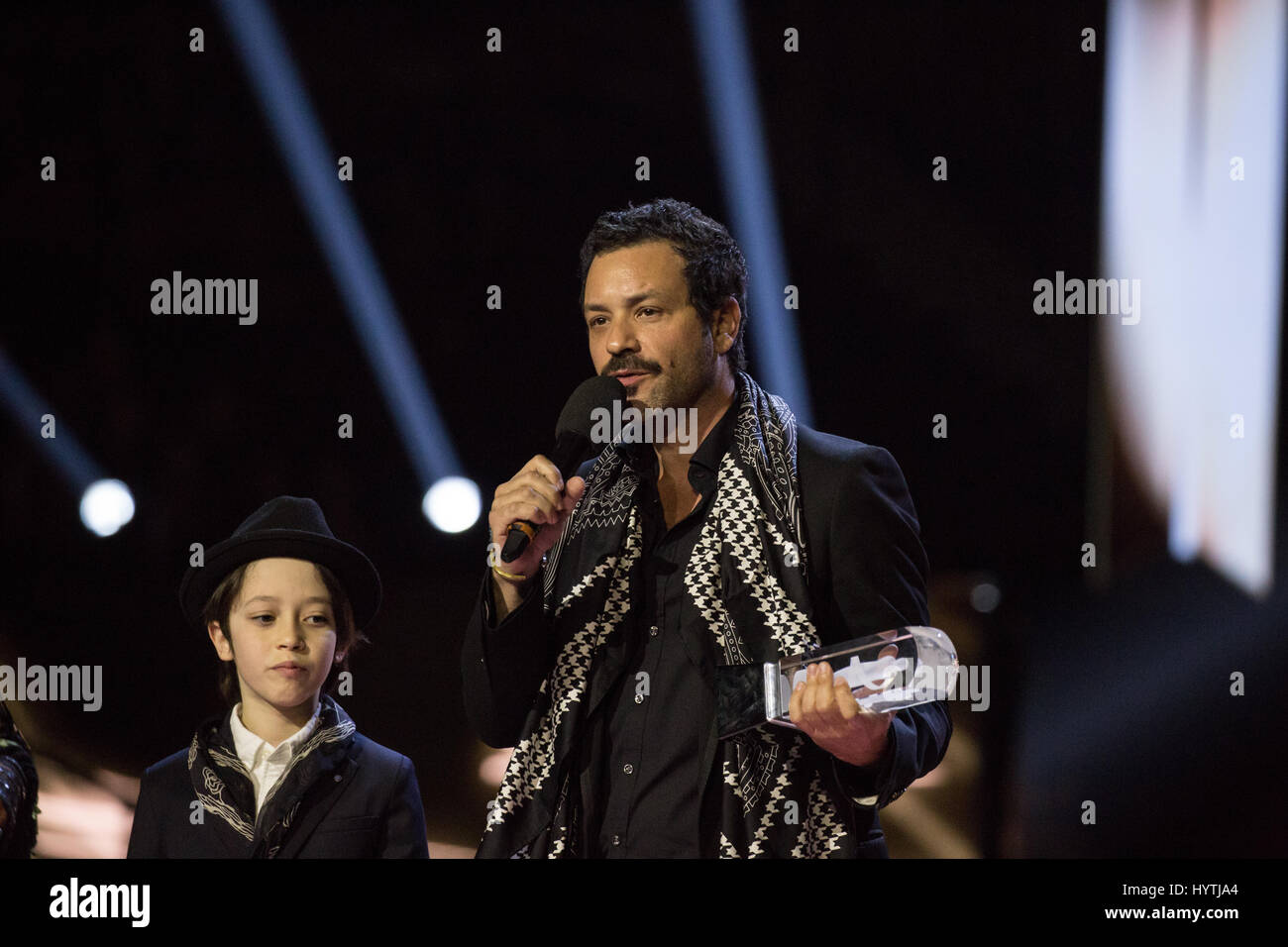 Leonard Cohen's son Adam, and grandson Cassius accept the Album of the ...