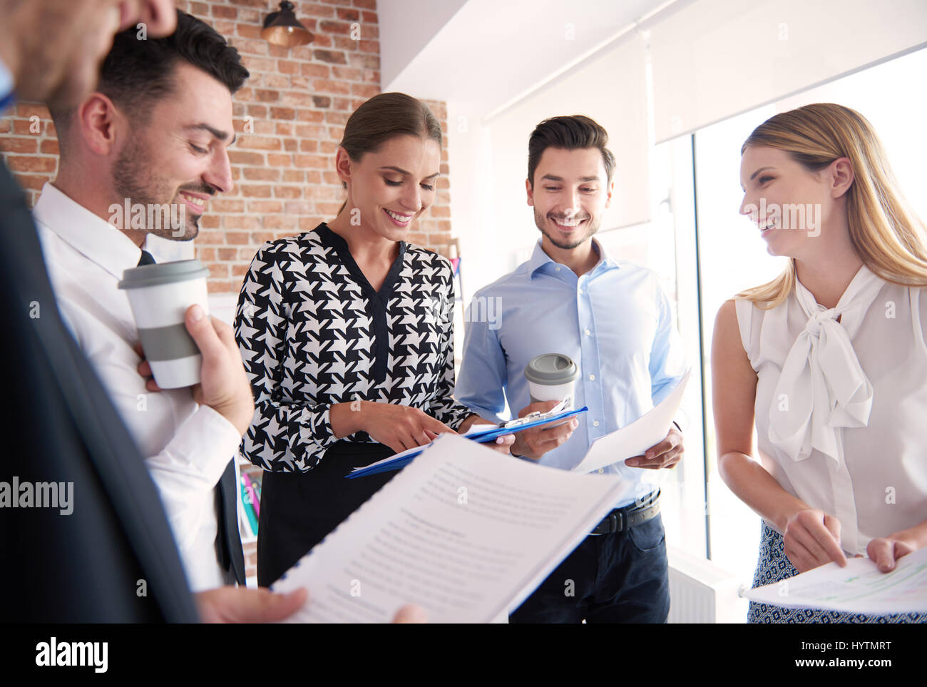 Business meeting group sitting down hi-res stock photography and images ...