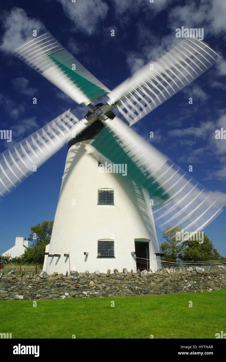 Windmill turning hi-res stock photography and images - Alamy