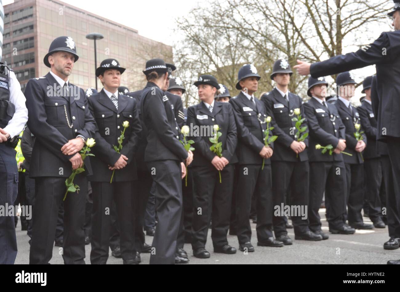 frontline and first response police officers at the scene of the London ...