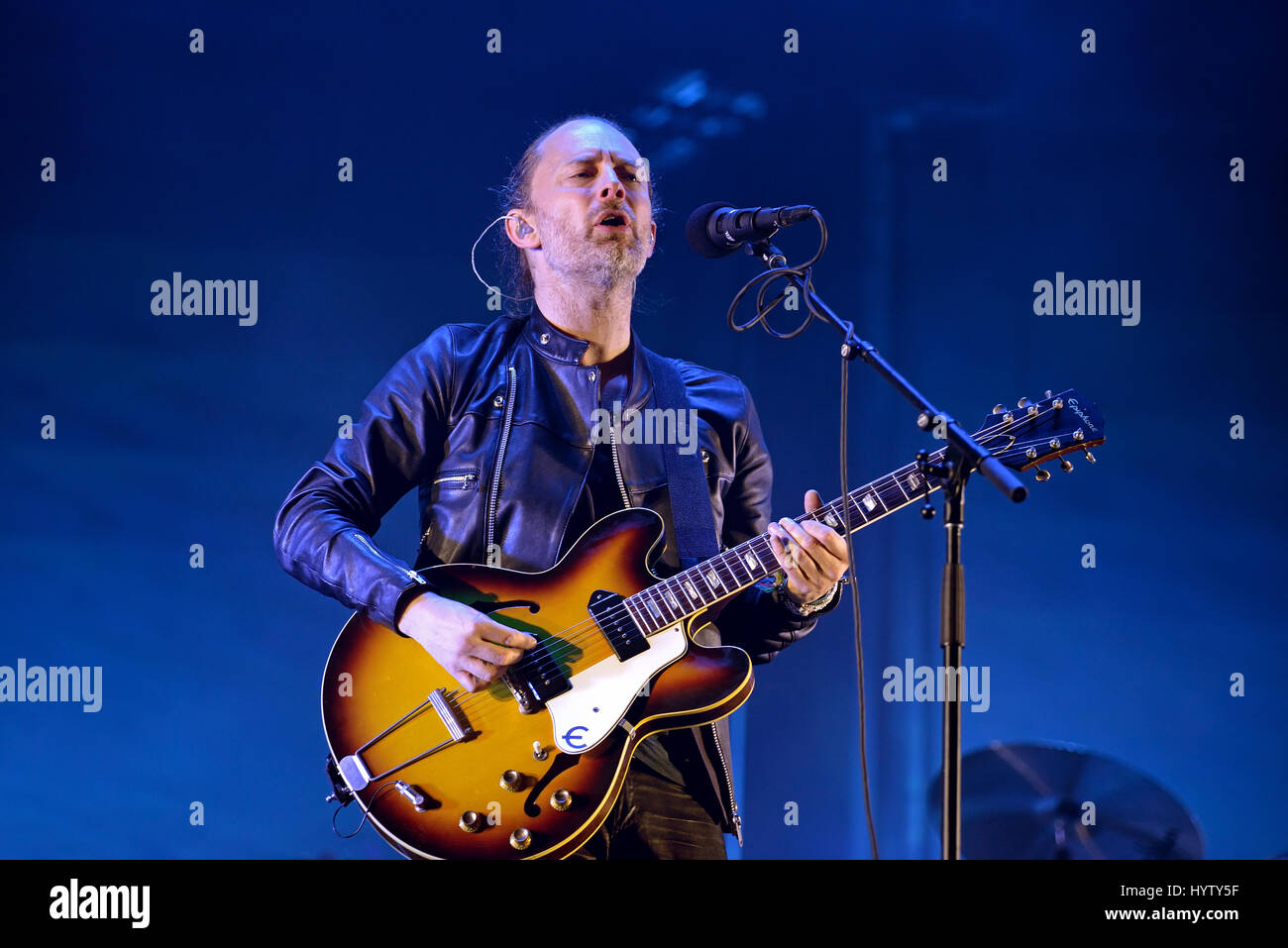 Creep radiohead hi-res stock photography and images - Alamy