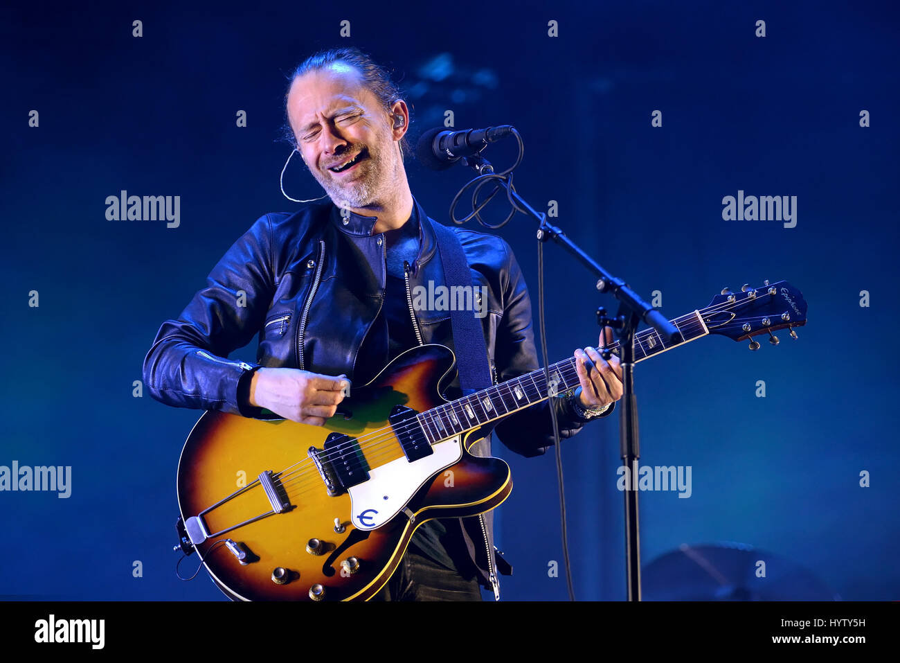 Creep radiohead hi-res stock photography and images - Alamy