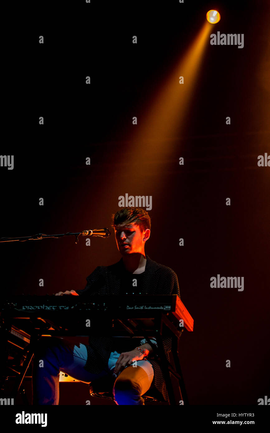 James blake keyboard hi-res stock photography and images - Alamy