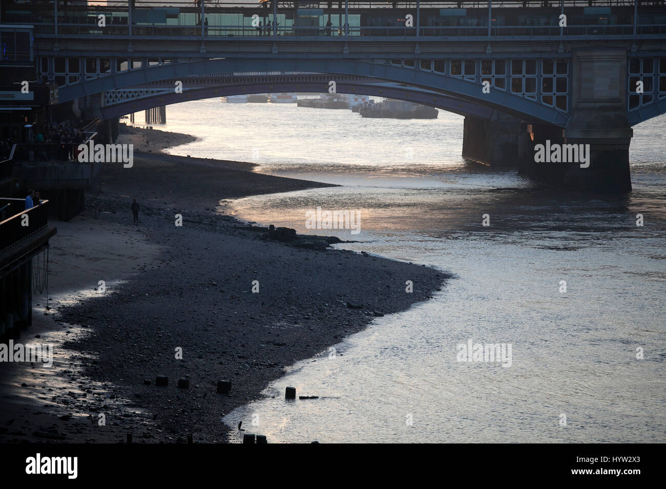 Picturesque tour river thames hi-res stock photography and images - Alamy