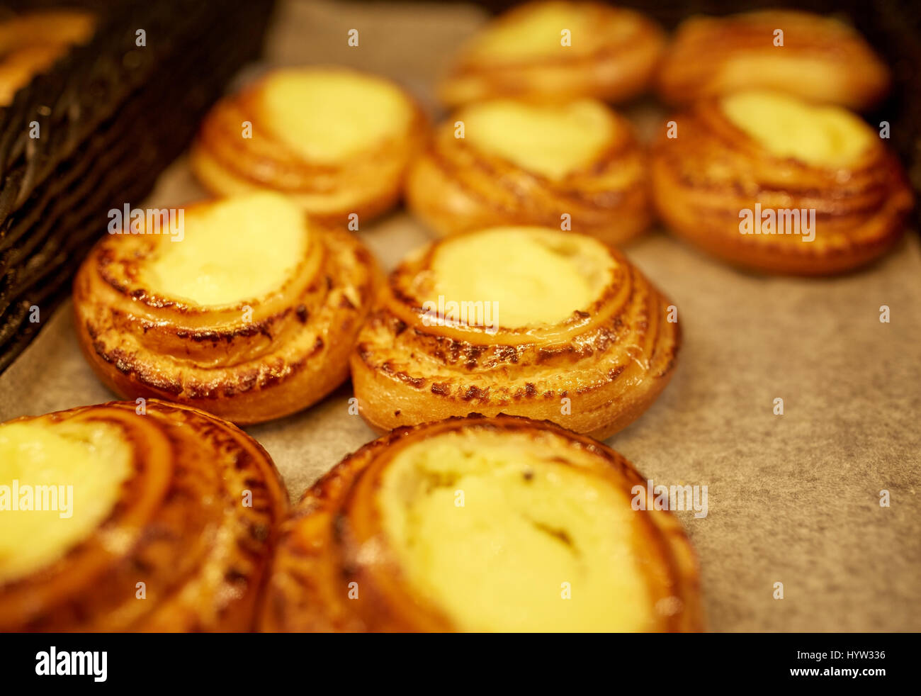 close up of buns at bakery or grocery store Stock Photo - Alamy
