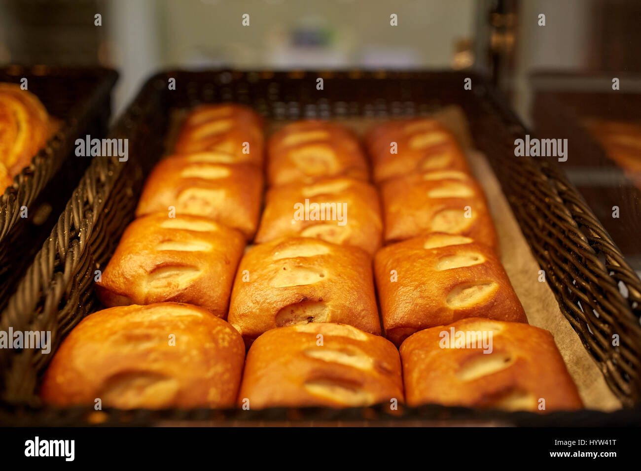 close up of buns at bakery or grocery store Stock Photo - Alamy