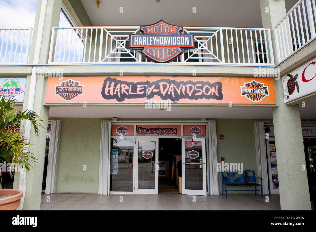 Davidson shop hi-res stock photography and images - Alamy