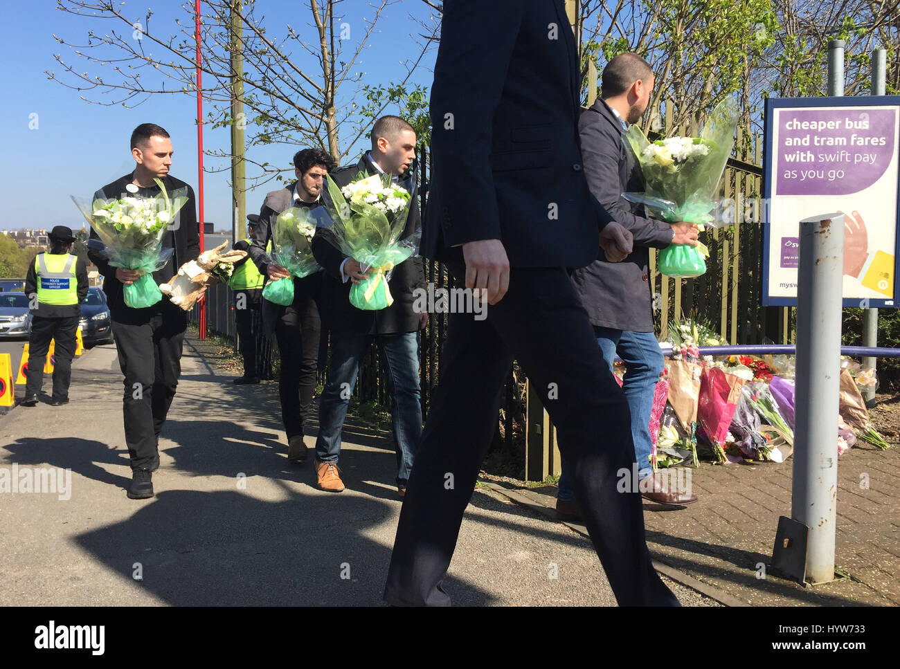 Tom banting hi-res stock photography and images - Alamy