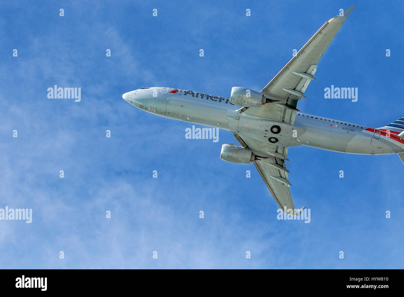 American airlines jet airplane hi-res stock photography and images - Alamy