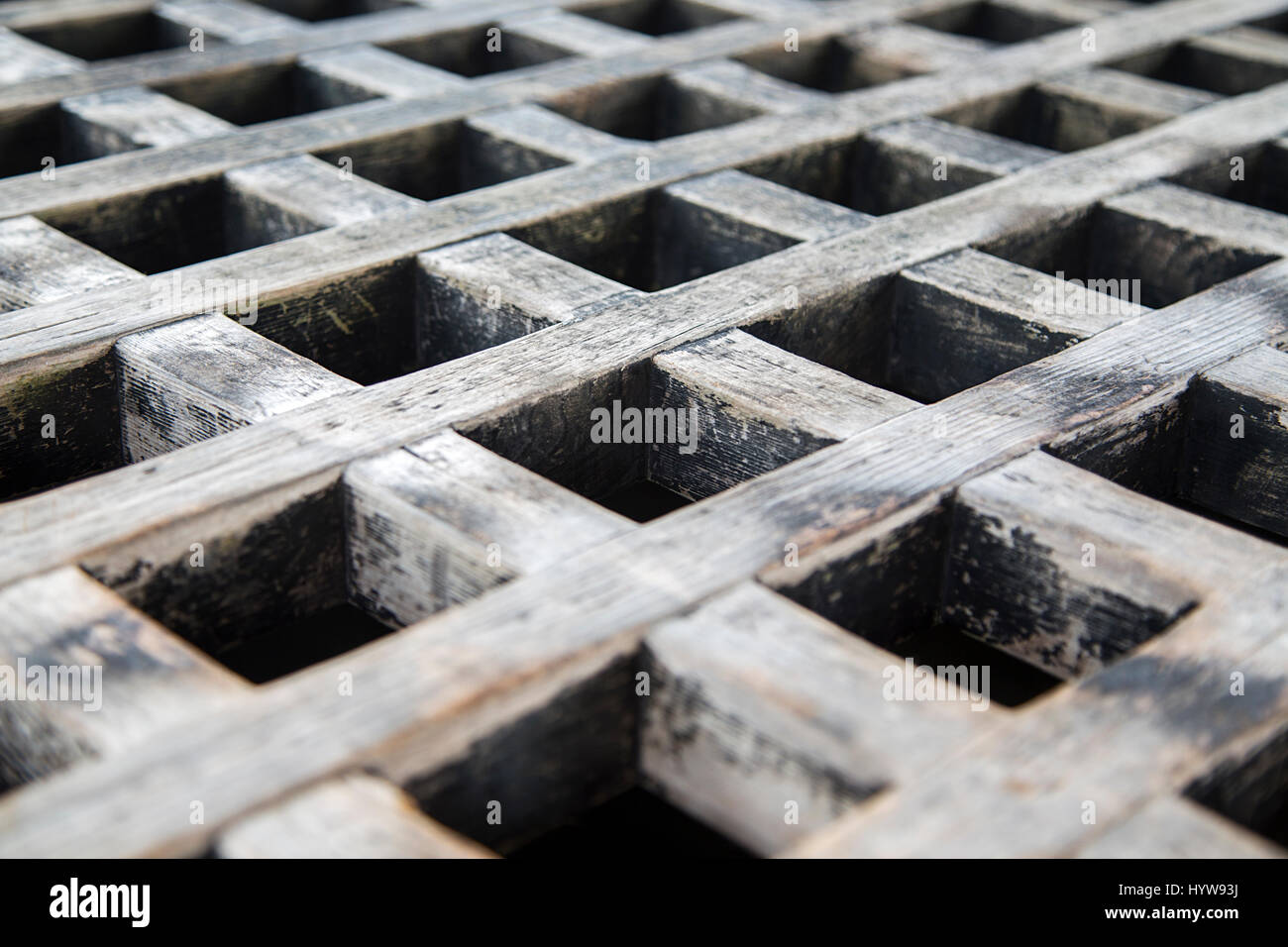 Steel grid framework hi-res stock photography and images - Alamy