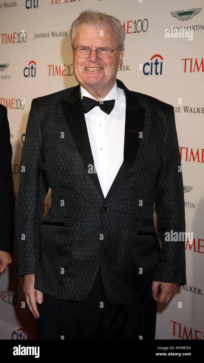 New York, New York, USA. 25th Apr, 2017. Sir HOWARD STRINGER attends ...
