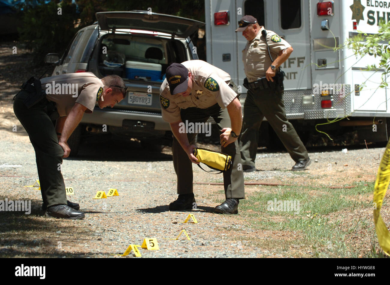 July 24, 2008 - El Dorado County sheriff's investigators mark evidence ...