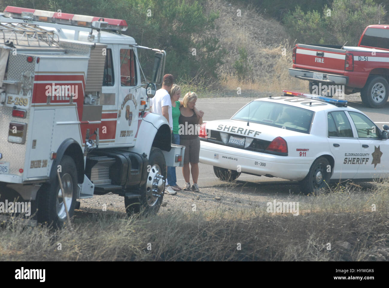 June 25, 2008 - Misti and April Presba look out over the canyon where ...