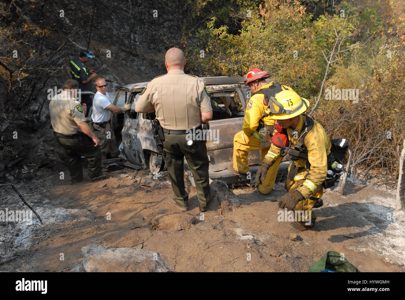 June 25, 2008 - El Dorado County sheriff's deputies investigate the ...