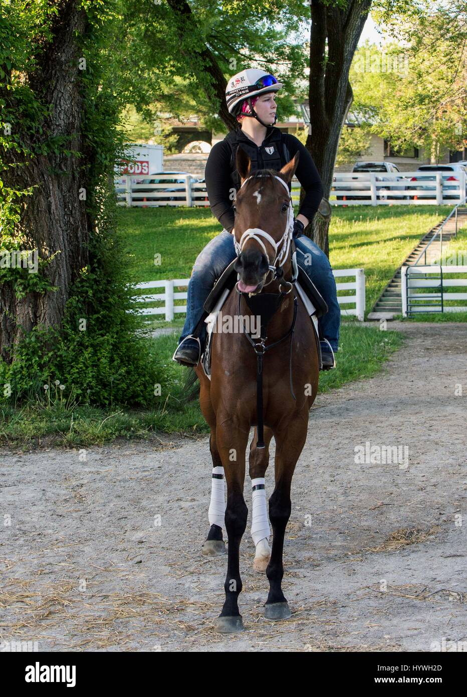 Lexington, Kentucky, USA. 26th Apr, 2017. CHELSEA HEERY, recipient of a ...