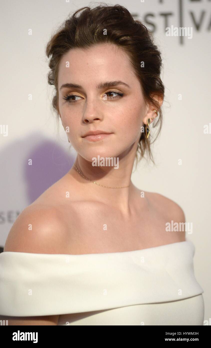 Emma watson the circle hi-res stock photography and images - Alamy