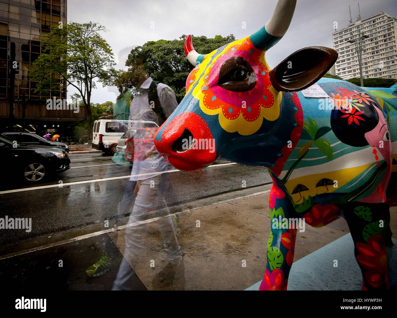 Sao Paulo, Brazil. 26th Apr, 2017. Sculpture of a colorful cow is seen ...