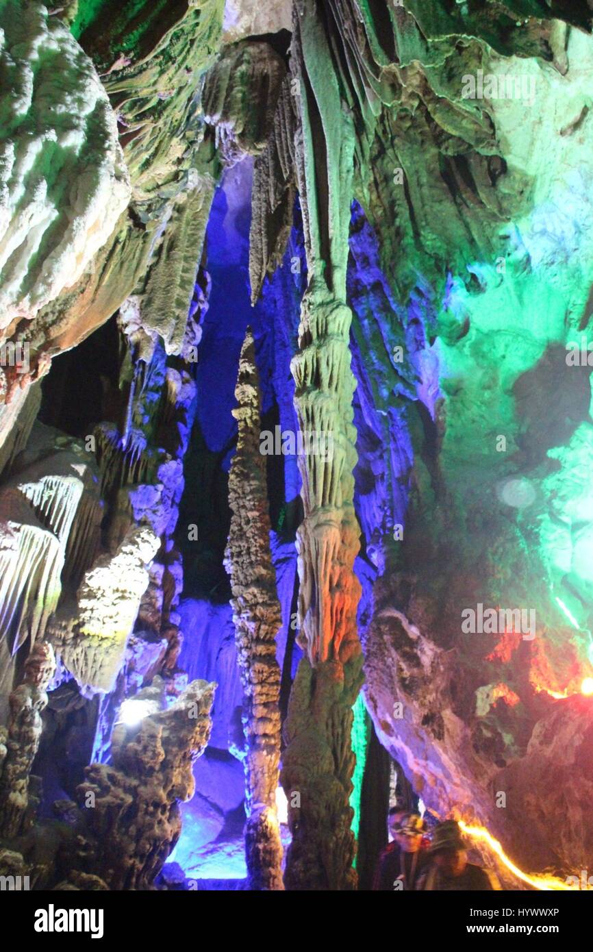 Silver cave guilin hi-res stock photography and images - Alamy