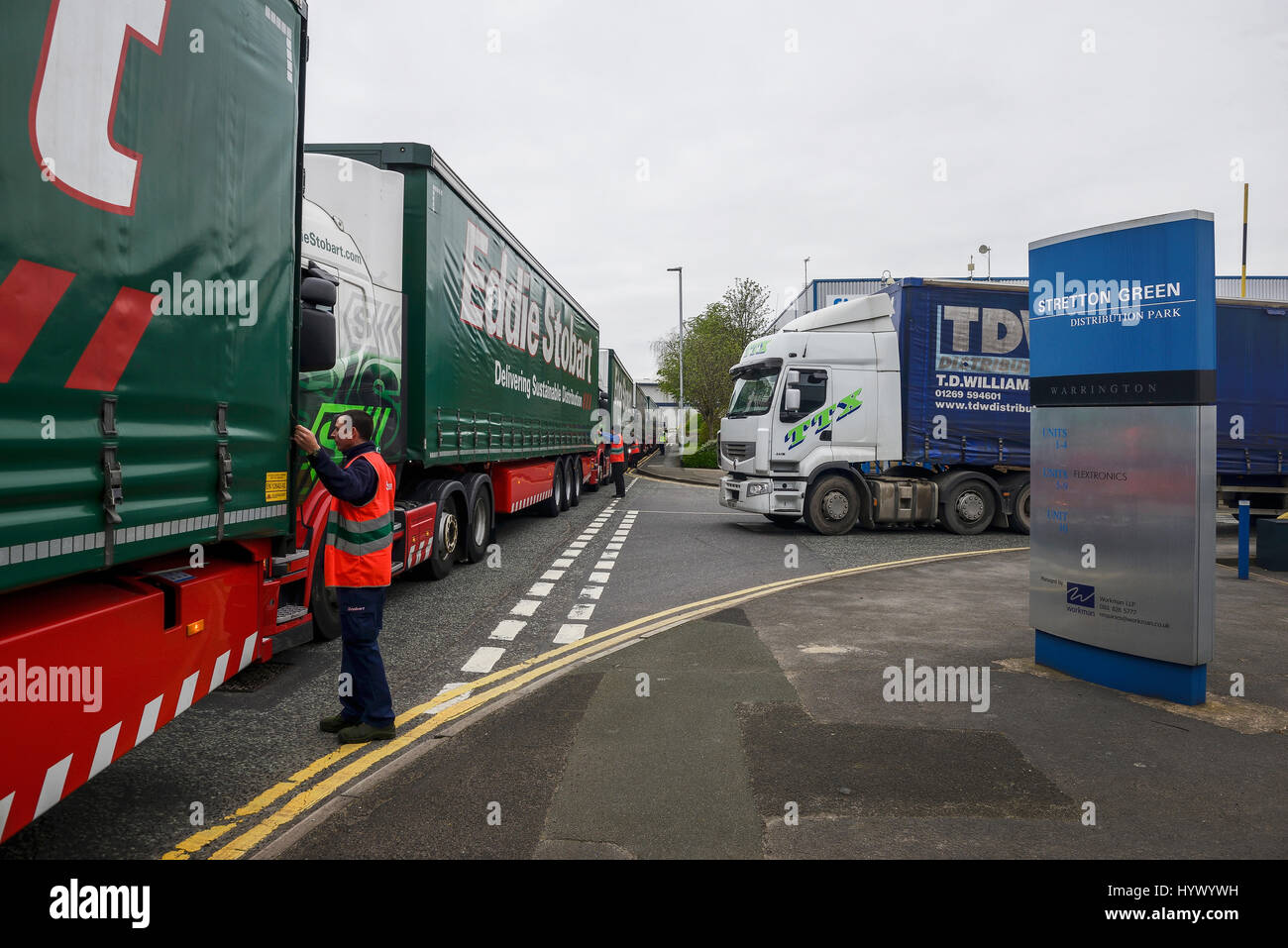 Eddie stobart lorries uk hi-res stock photography and images - Alamy