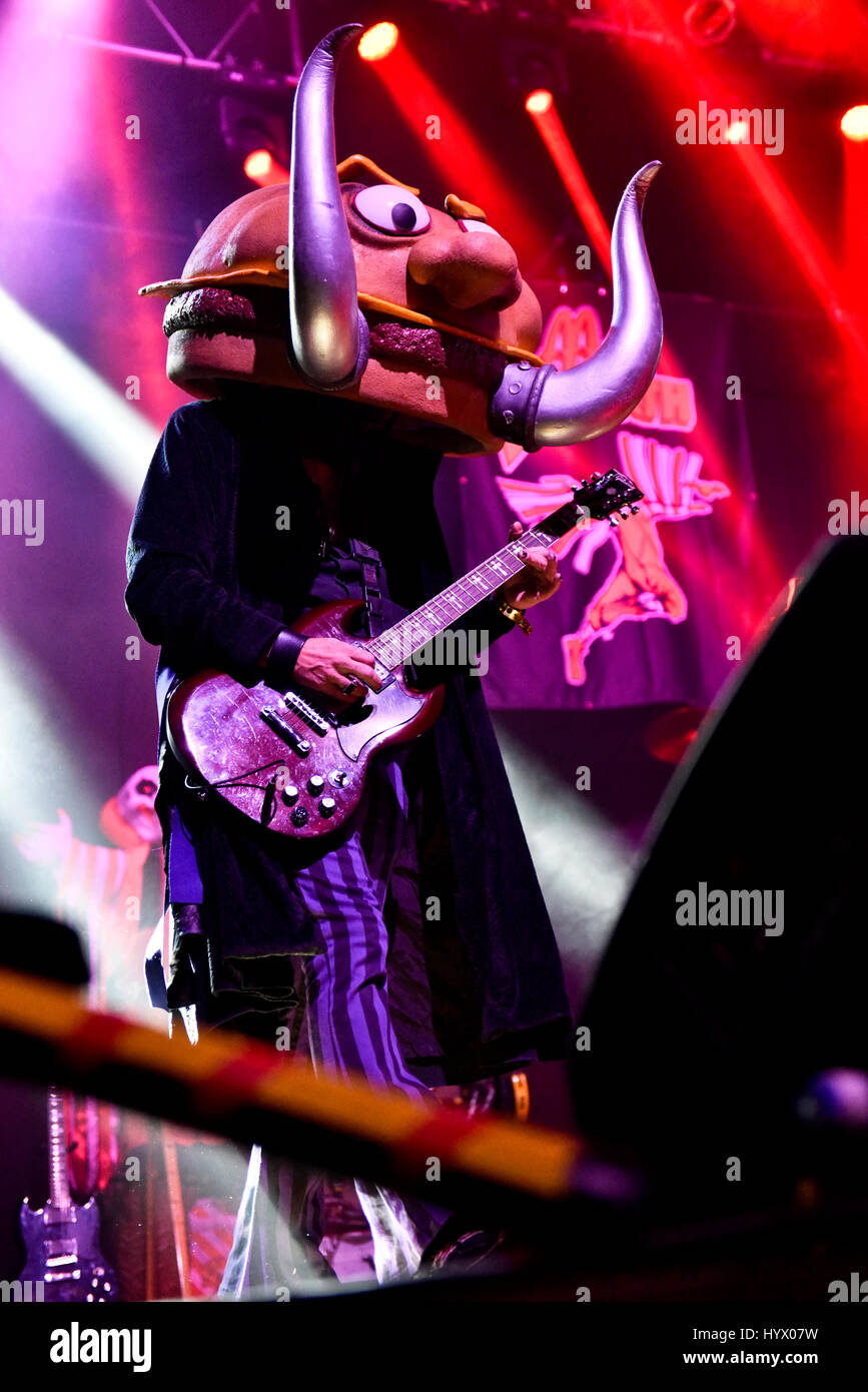 Guitar slayer maccheeze hi-res stock photography and images - Alamy