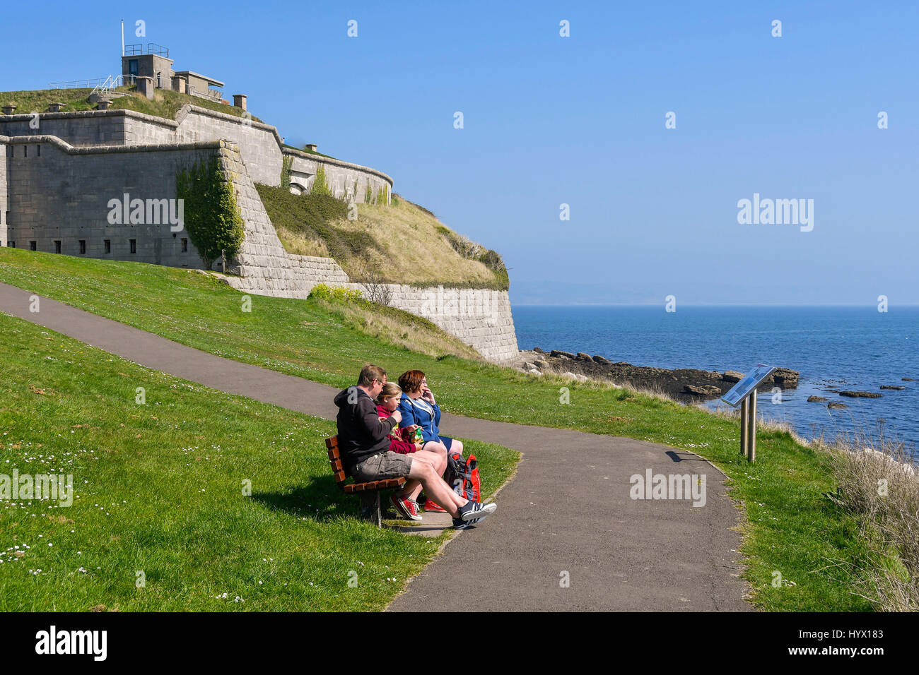 Weymouth, Dorset, UK. 7th Apr, 2017. UK Weather. Nothe Gardens under ...