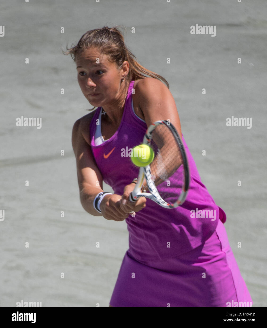 Charleston, South Carolina, USA. 7th Apr, 2017. Daria Kasatkina (RUS ...
