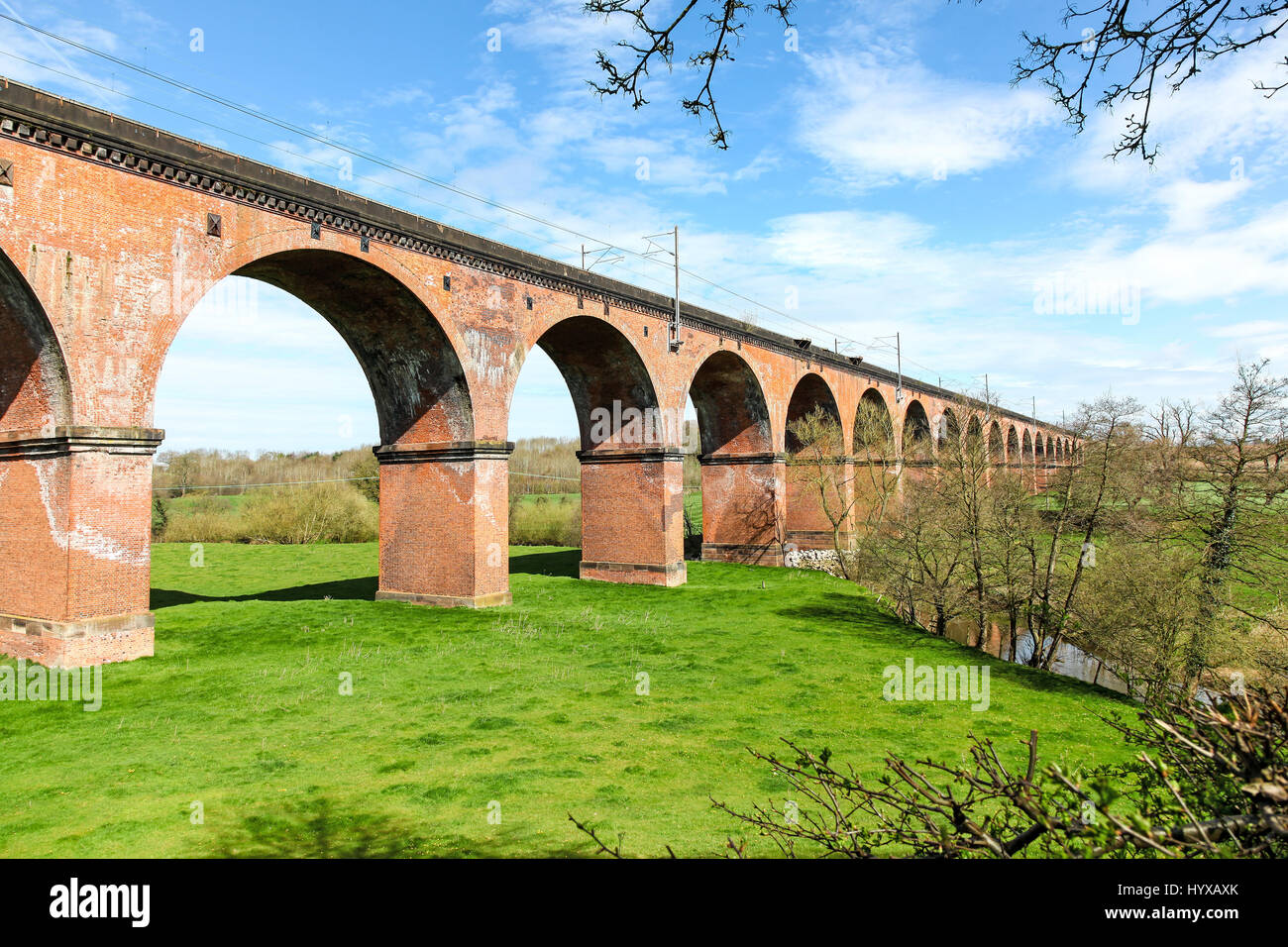 Brick railway viaduct and arches hi-res stock photography and images ...
