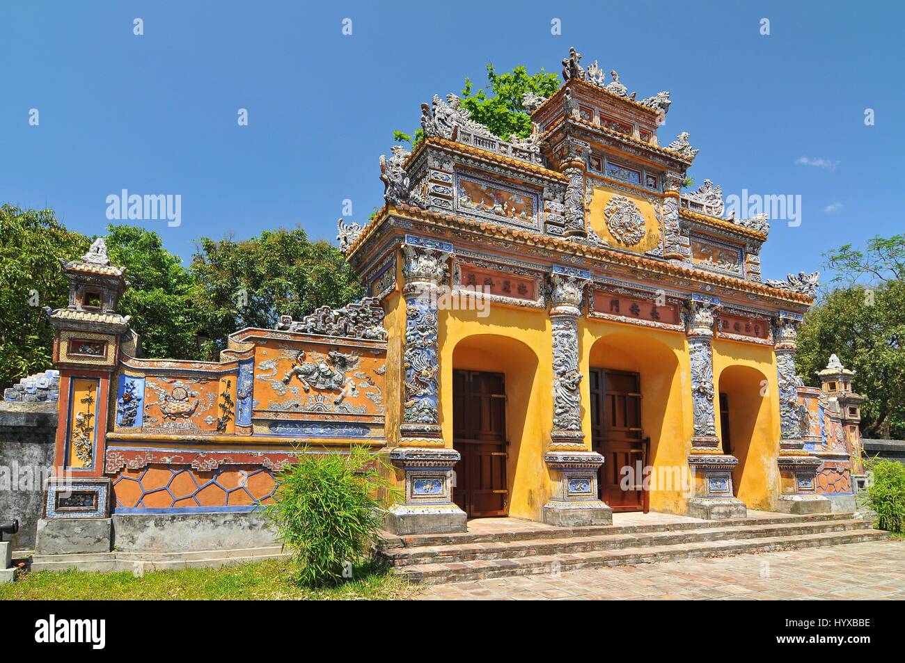 Vietnam, Hue, Ancient temple gates, Imperial City, The Purple Forbidden ...