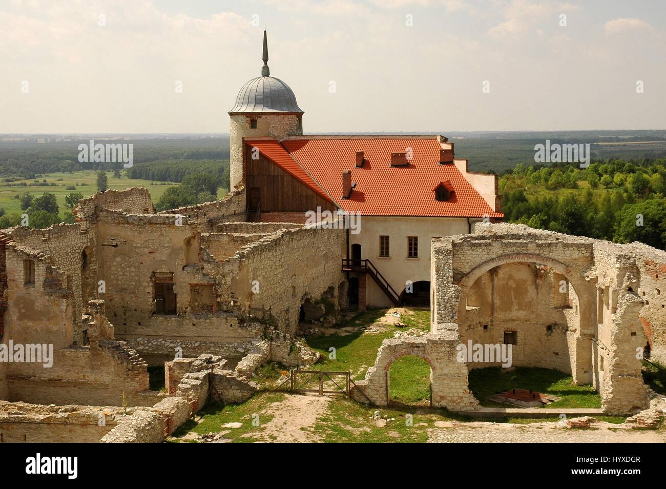 Janowiec castle hi-res stock photography and images - Alamy