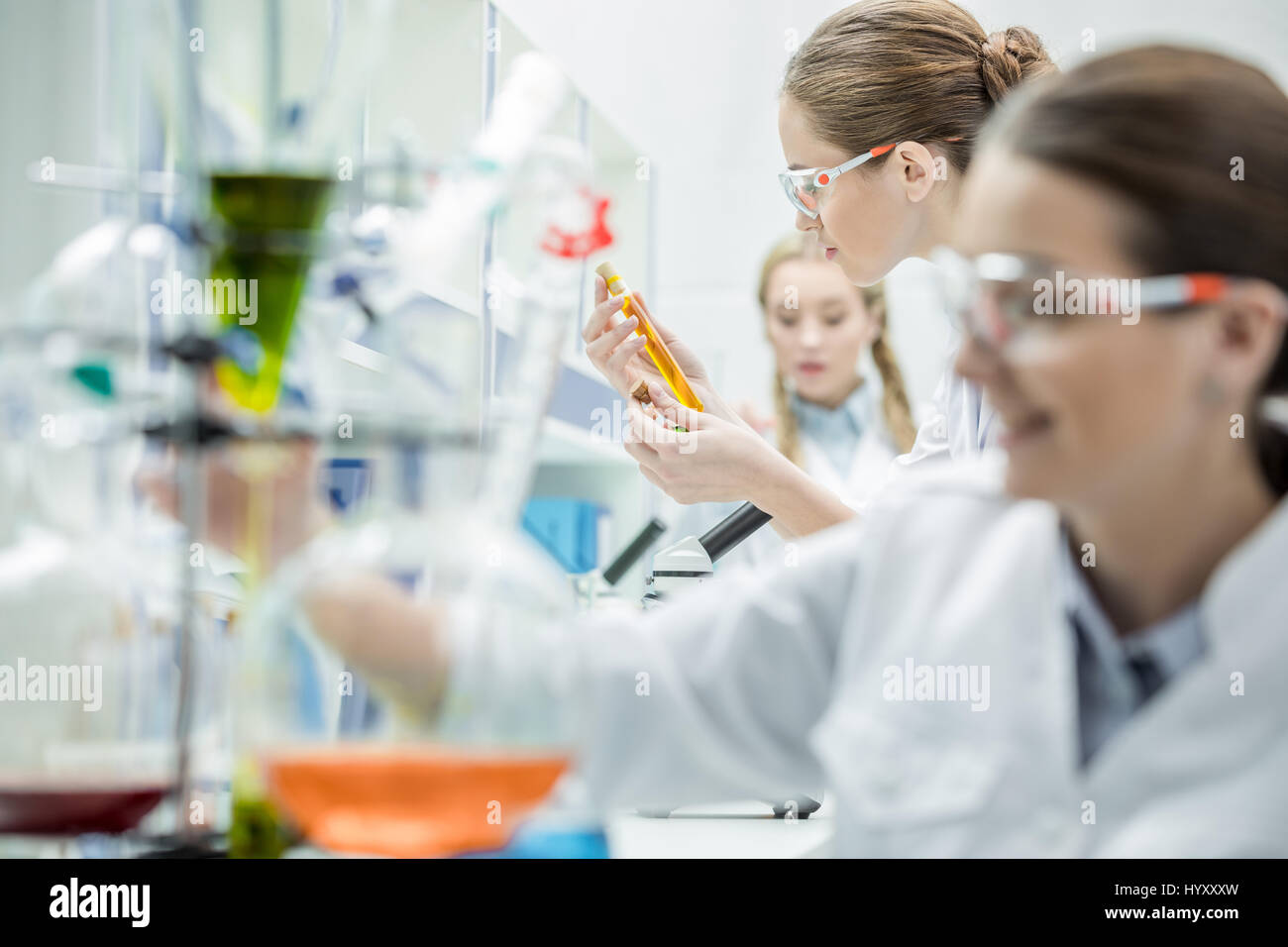 Experiments with people laboratory hi-res stock photography and images ...