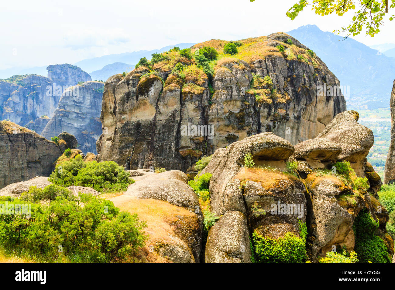 The Pindos Mountains in Greece. The Meteora Monasteries Stock Photo - Alamy