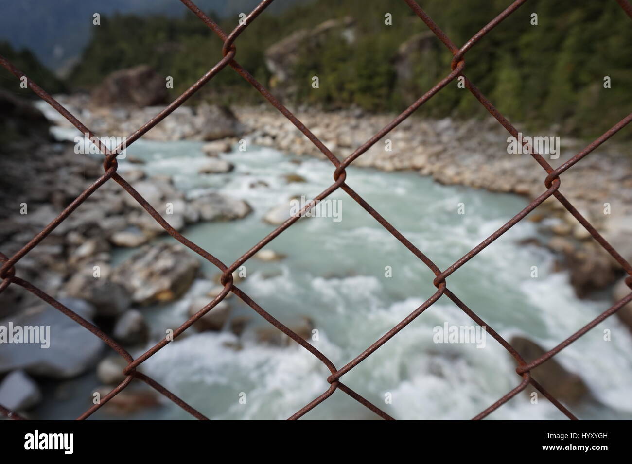 River through fence hi-res stock photography and images - Alamy