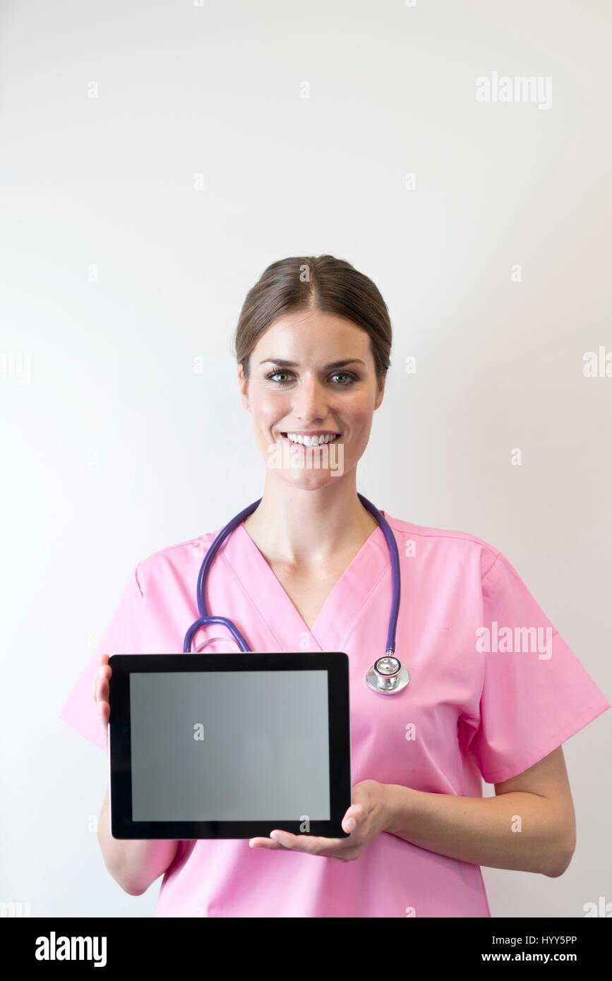 Portrait nurse tablet hi-res stock photography and images - Alamy
