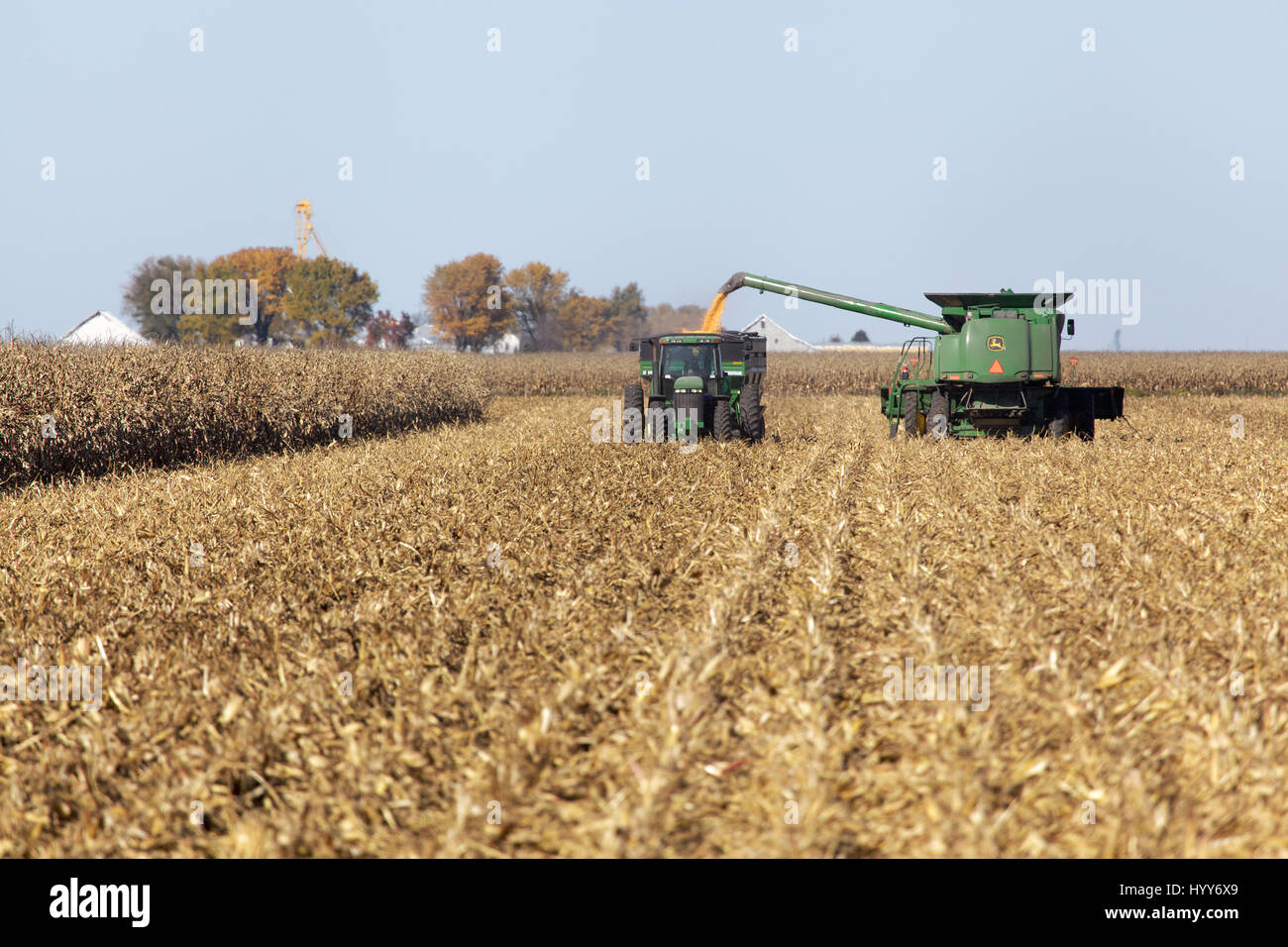 2014 corn harvest in southeastern Iowa Stock Photo - Alamy
