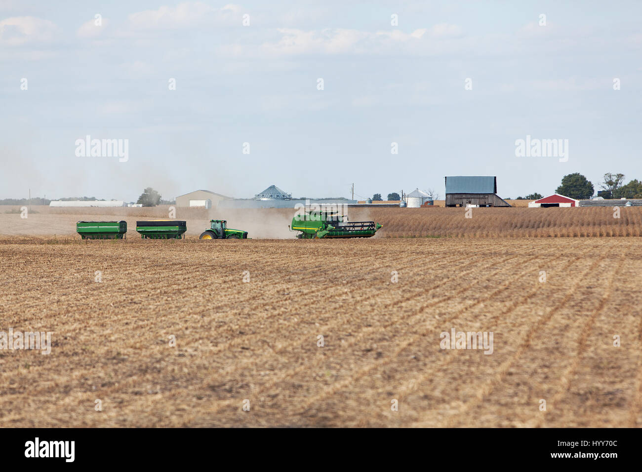 2017 soybean harvest in southeastern Iowa Stock Photo - Alamy