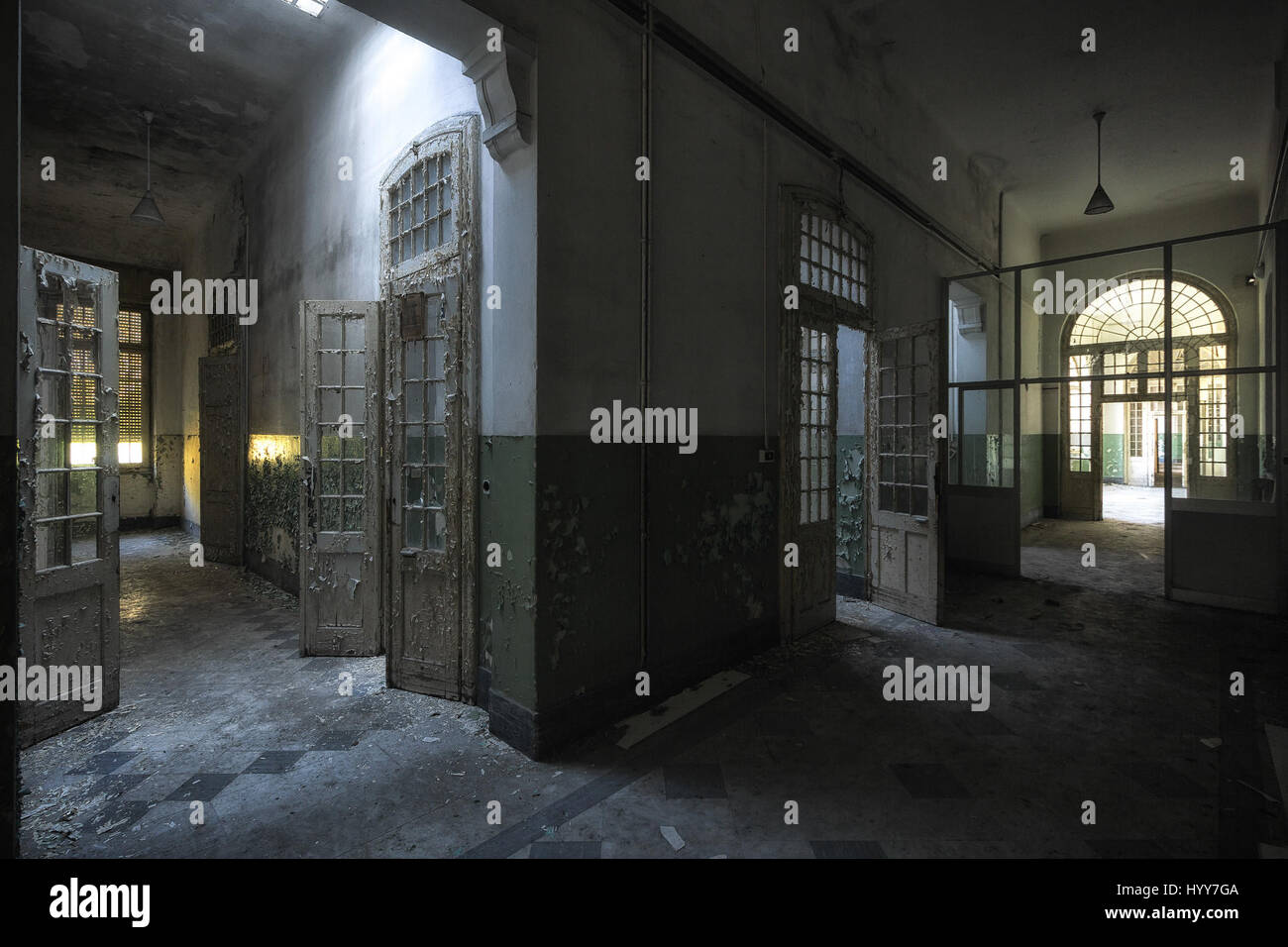 EERIE images of Europe’s most spooky abandoned hospitals show just how ...