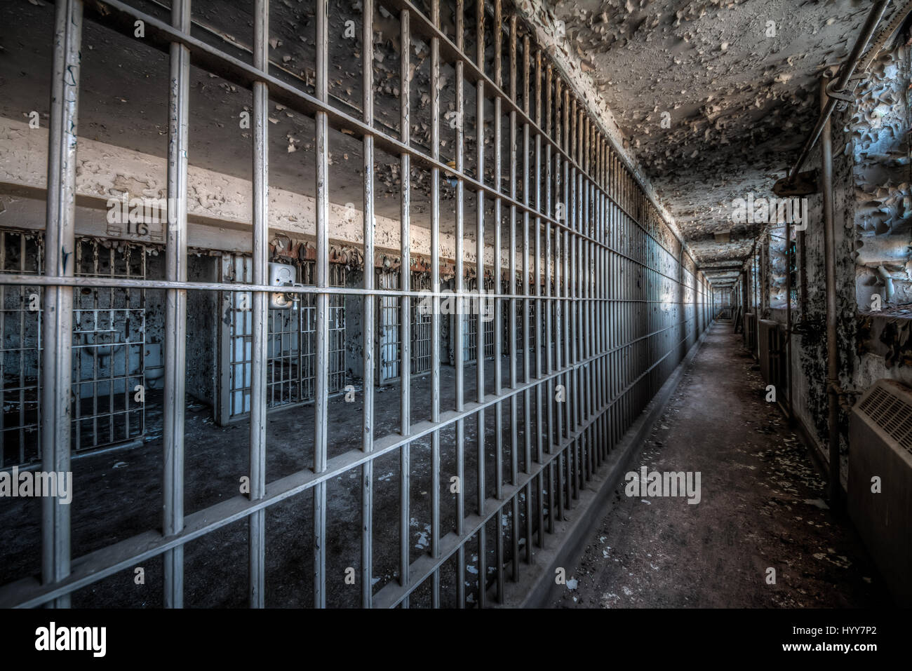 MICHIGAN, USA: EERIE images offer a last look at the decrepit remains ...