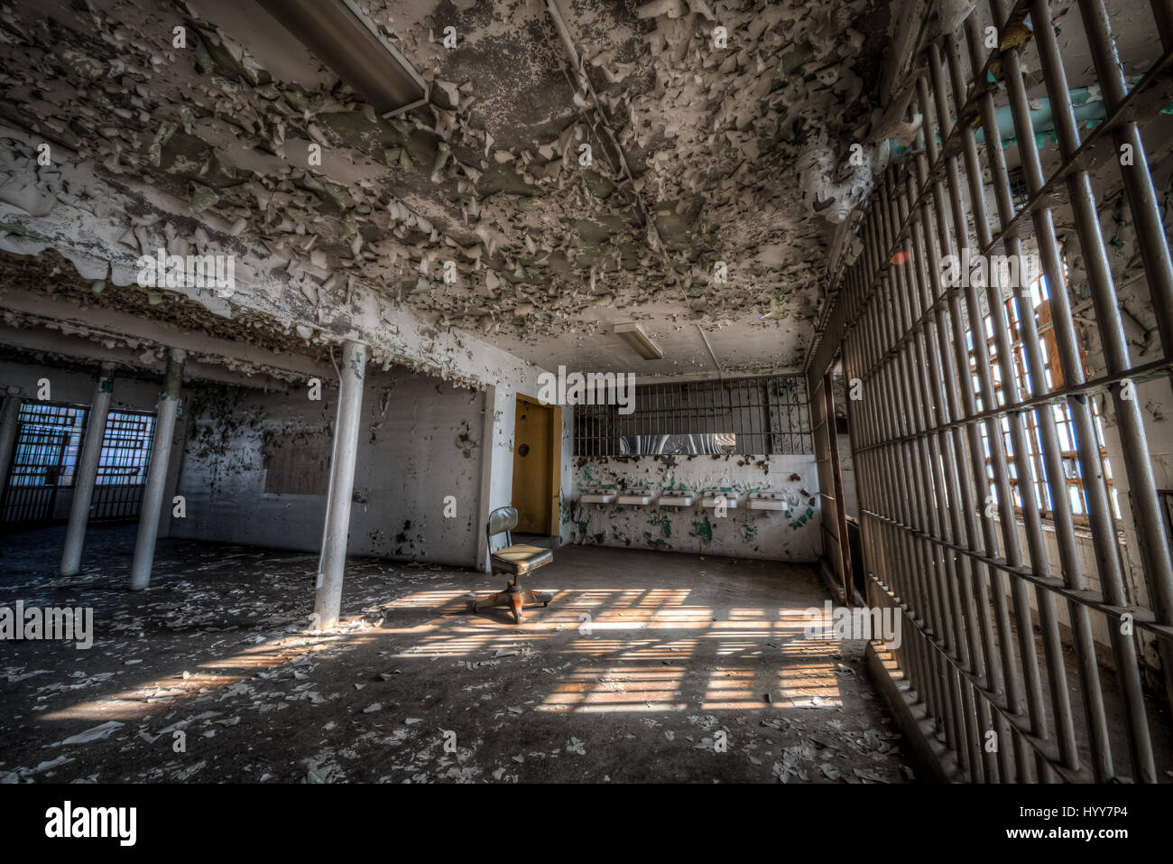 MICHIGAN, USA: EERIE images offer a last look at the decrepit remains ...