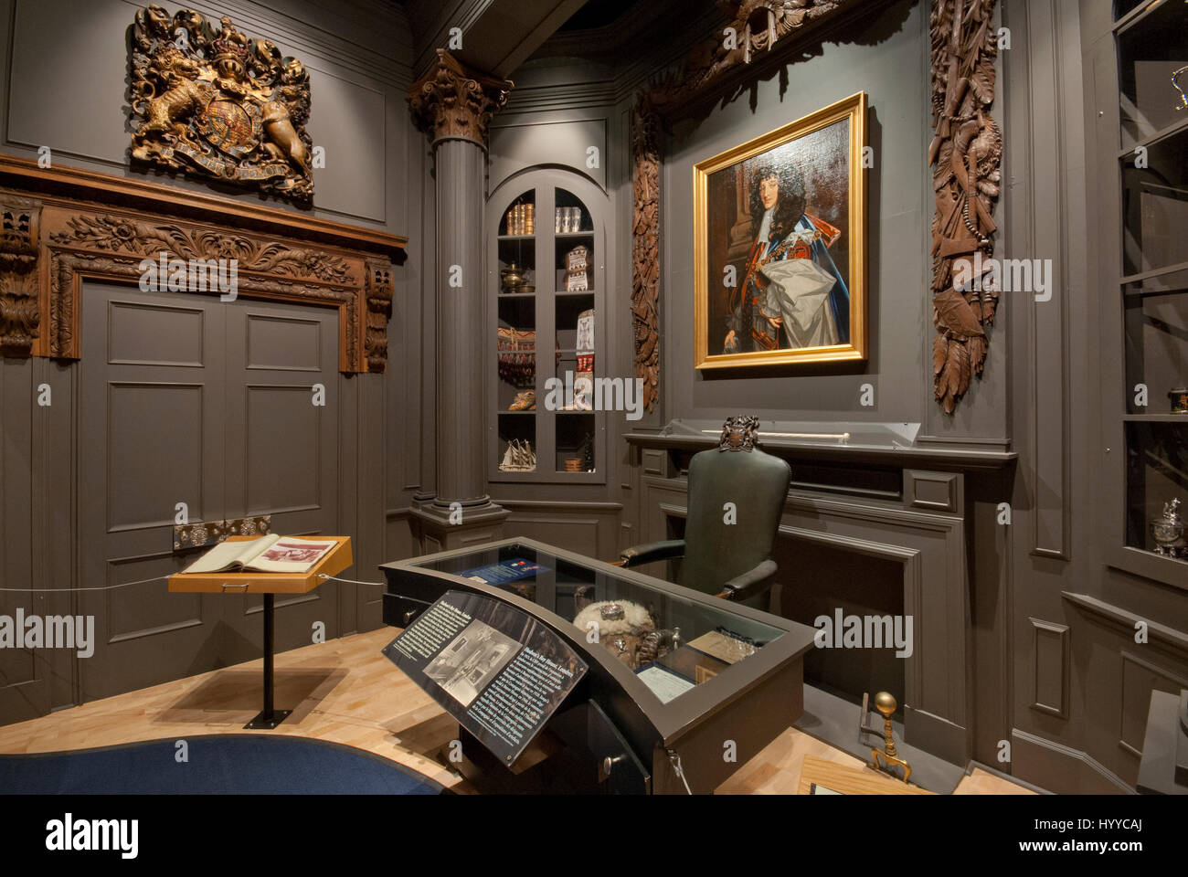 Exhibit of Hudson's Bay Company House in London, Manitoba Museum ...
