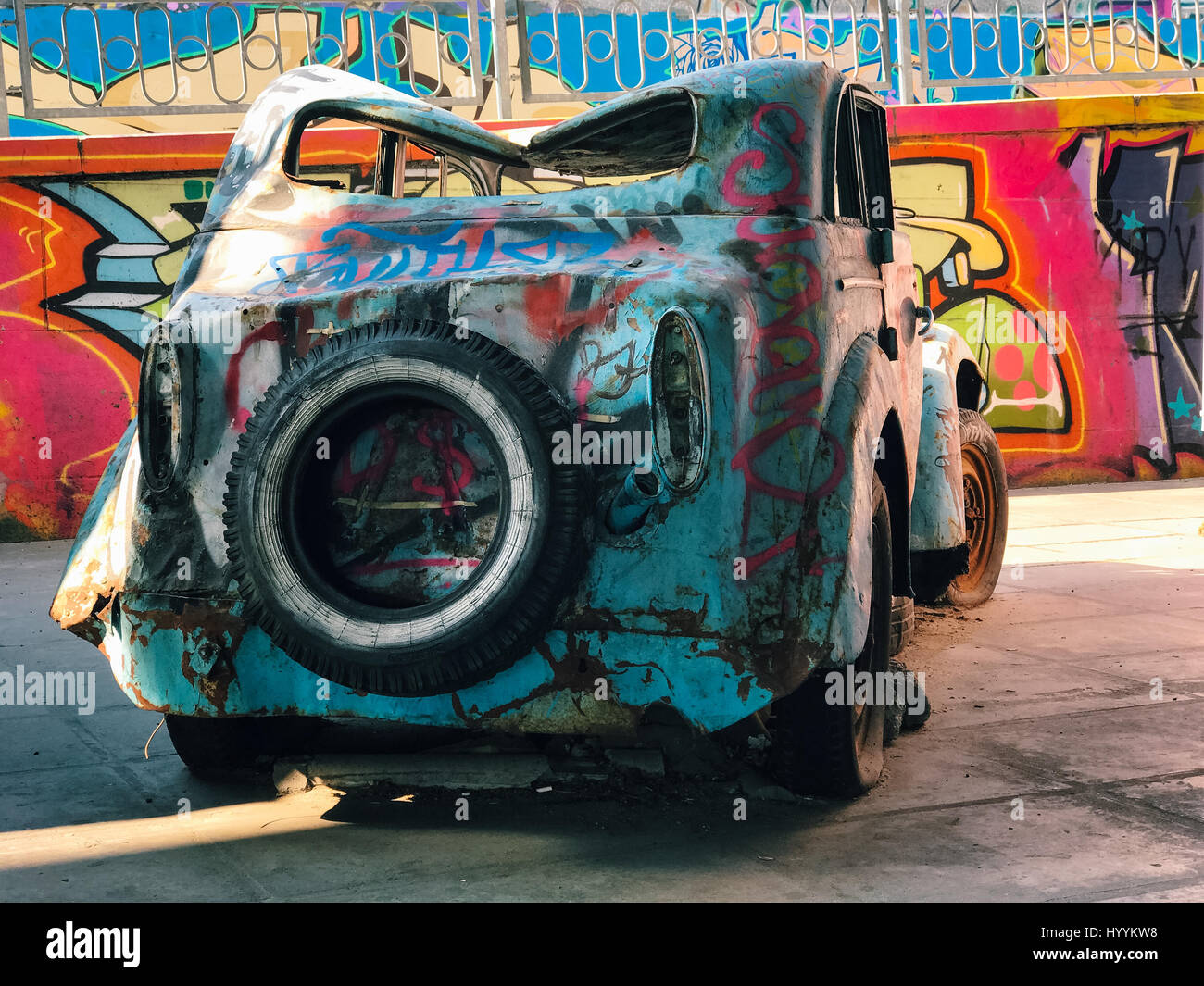 Graffiti wall background. Urban street art Stock Photo - Alamy