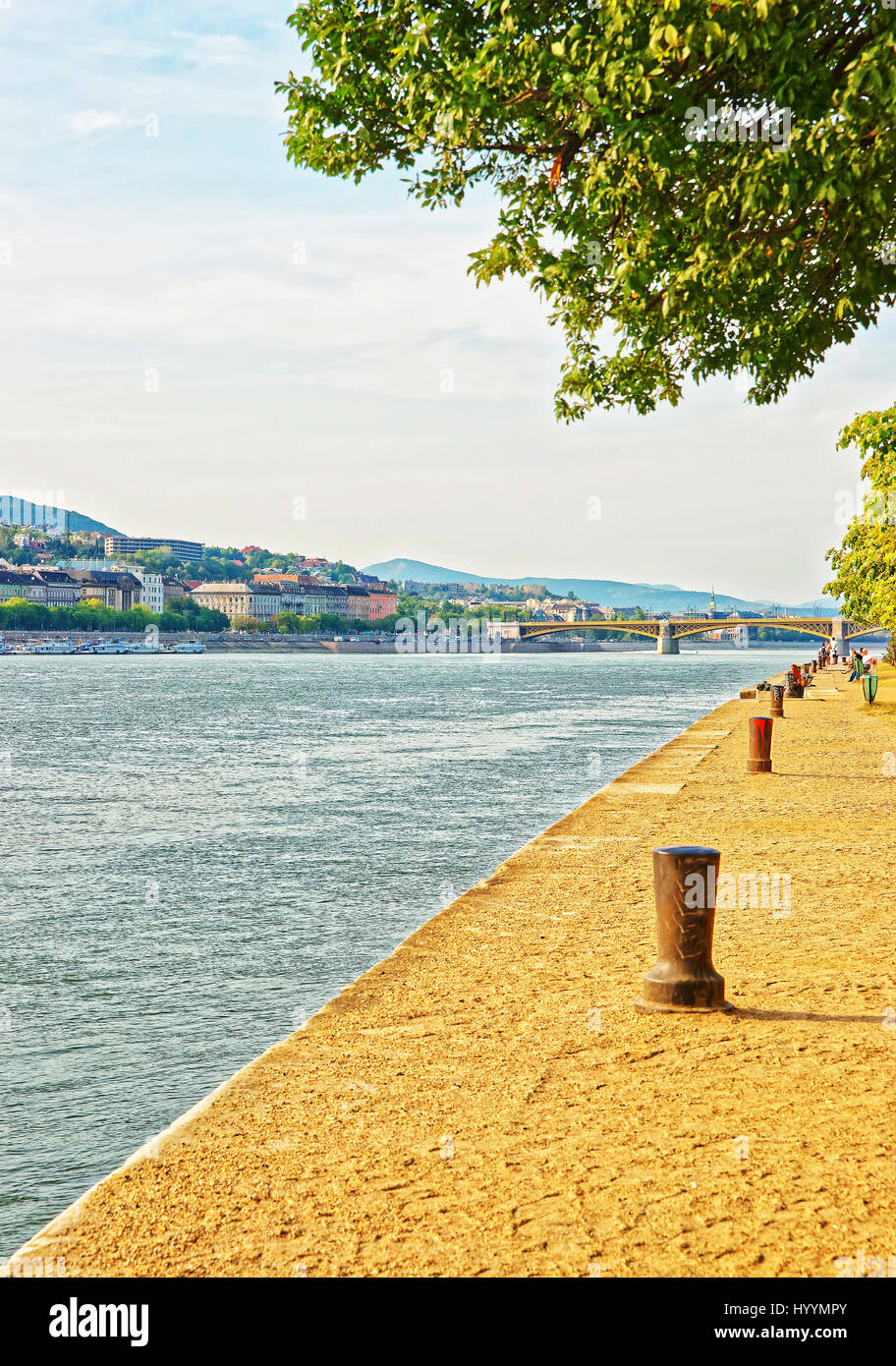 Danube River and promenade in Budapest, Hungary Stock Photo - Alamy