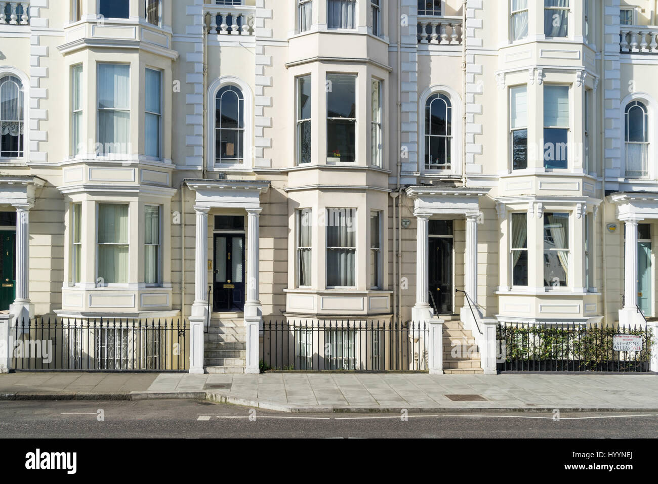 Traditional row hi-res stock photography and images - Alamy